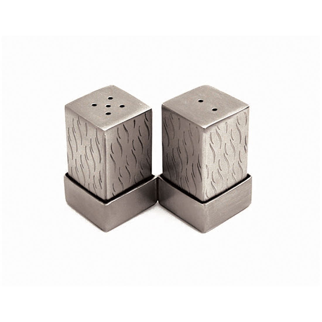 Maxim World | In-Room Dinning Salt & Pepper Shakes