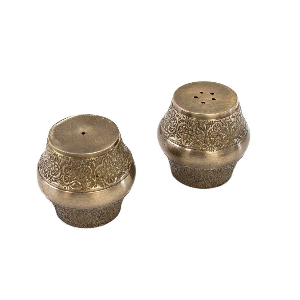 Maxim World | Salt & Pepper Shakers